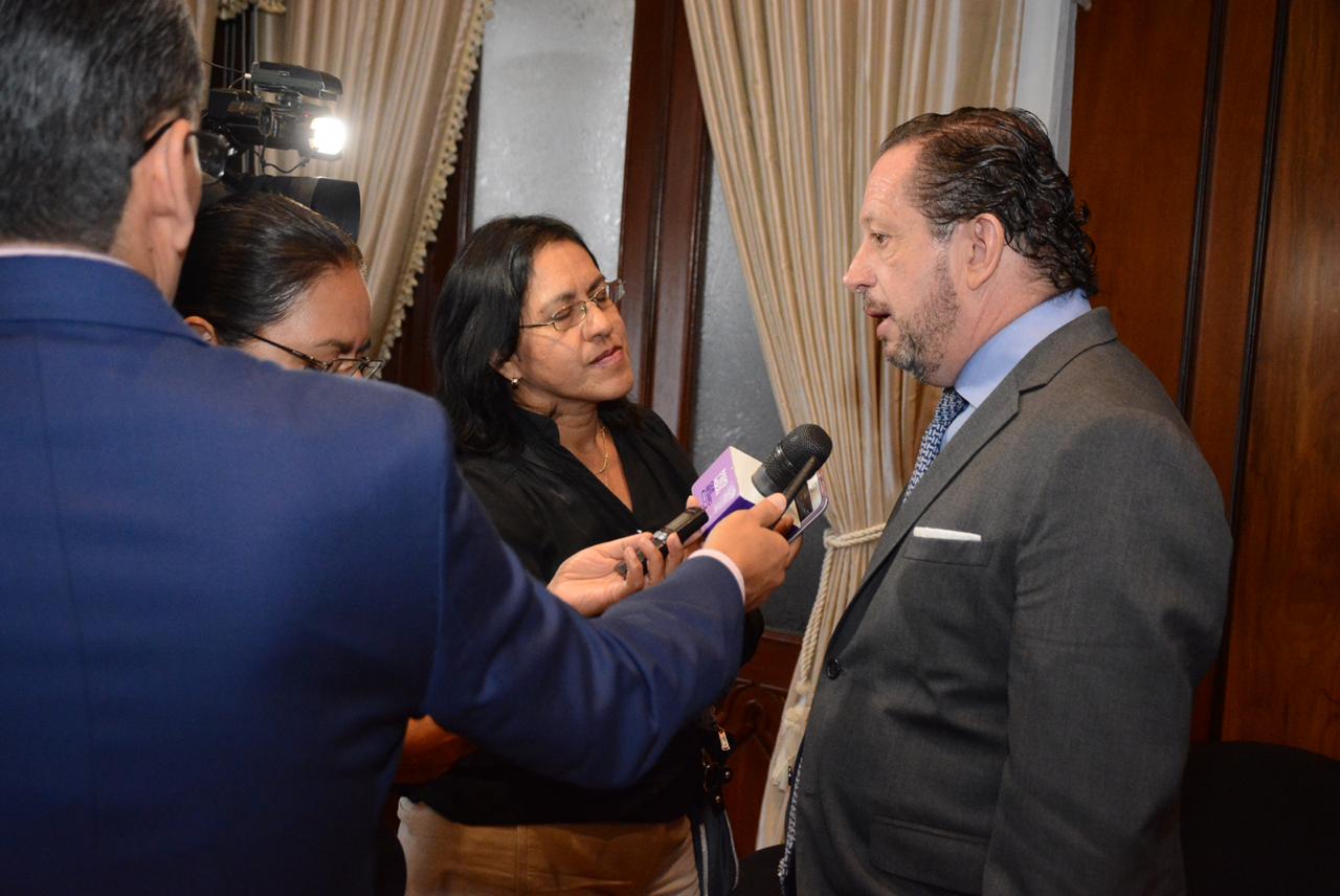 Confía CANACINTRA que restricción vehicular a transporte de carga no ...