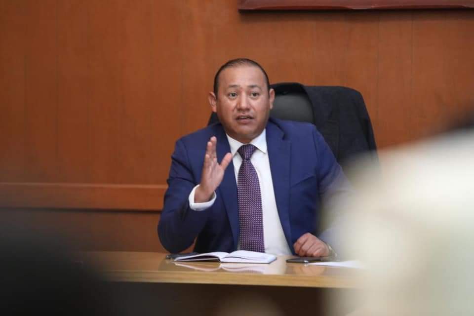 Anuncia Alejandro Ochoa embargo de dos predios en Colón; adeudan 250 ...