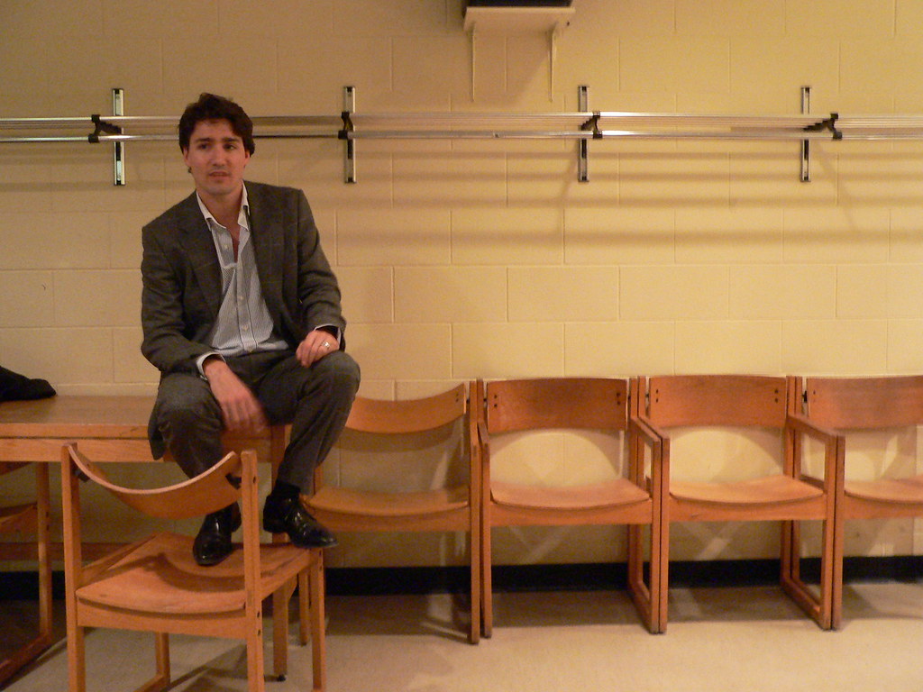 Danza de millones y guerra de rumores - El Queretano