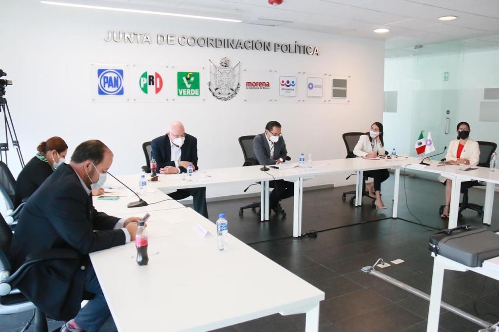 Aspirantes a la ESFE realizan pasarela en el congreso de Querétaro - El ...