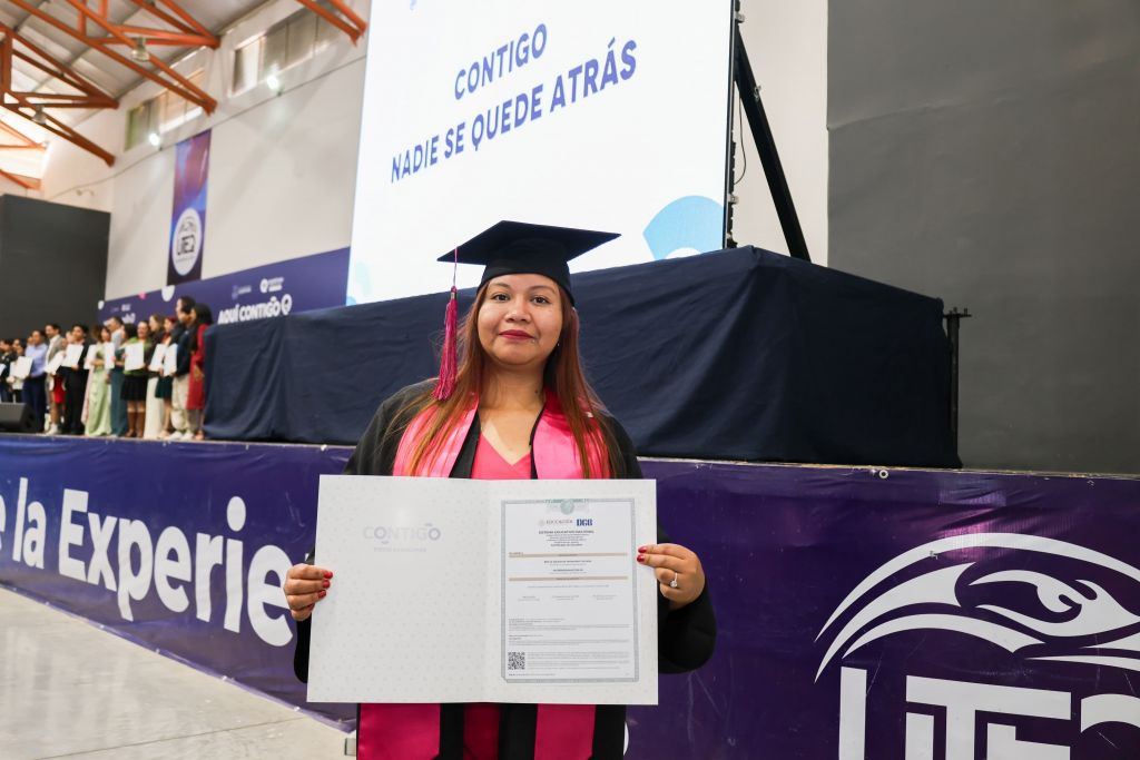 Inician graduaciones de programa «Contigo, Nadie se Quede Atrá» con ...
